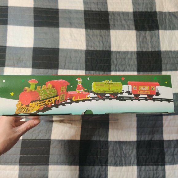 Dr. Seuss | Toys | Dr Seuss The Grinch Holiday Express Train Set ...